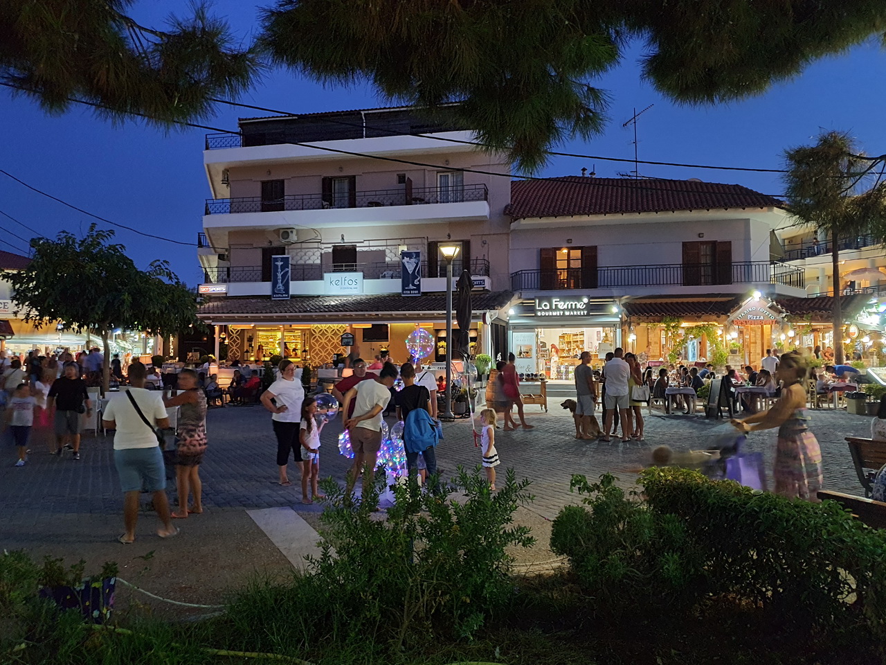 Hanioti - iskustva turista, prednosti i mane, izleti, plaže - Grčka Info